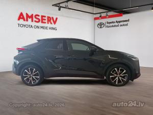 Black Toyota C-HR 2025 in Viljandi, with an engine capacity of 1.80 L and mileage of 25 thousand km for 28990 €, photo 17 on AUTOMOTO.COM.LV