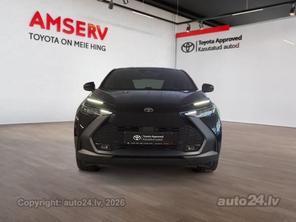 Black Toyota C-HR 2025 in Tallinn, with an engine capacity of 1.80 L and mileage of 33 thousand km for 28990 €, photo 5 on AUTOMOTO.COM.LV