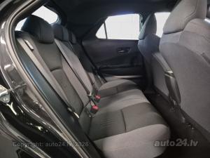 Melns Toyota C-HR 2025 Tallina, ar dzinēja tilpumu 1.80 L un nobraukumu 33 tūkst. km par 28990 €, foto 8 vietnē AUTOMOTO.COM.LV