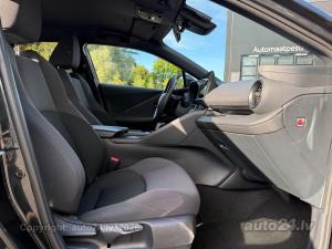 Melns Toyota C-HR 2025 Tallina, ar dzinēja tilpumu 1.80 L un nobraukumu 24 tūkst. km par 28900 €, foto 7 vietnē AUTOMOTO.COM.LV