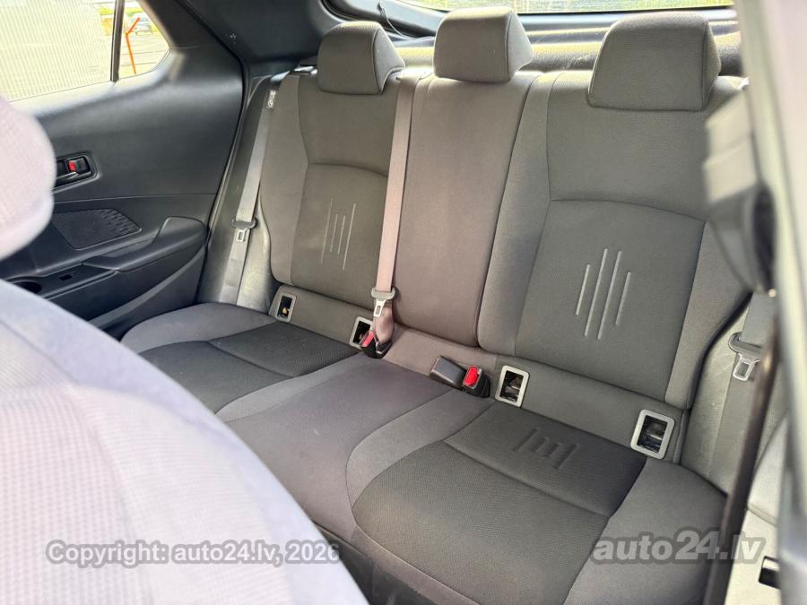 Melns Toyota C-HR 2025 Tallina, ar dzinēja tilpumu 1.80 L un nobraukumu 24 tūkst. km par 28900 €, foto 8 vietnē AUTOMOTO.COM.LV