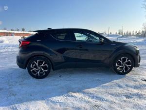 Черный Тойота C-HR 2018 в Каунас, объемом двигателя 1.80 л и пробегом 227 тыс. км за 13450 €, фото 21 на AUTOMOTO.COM.LV