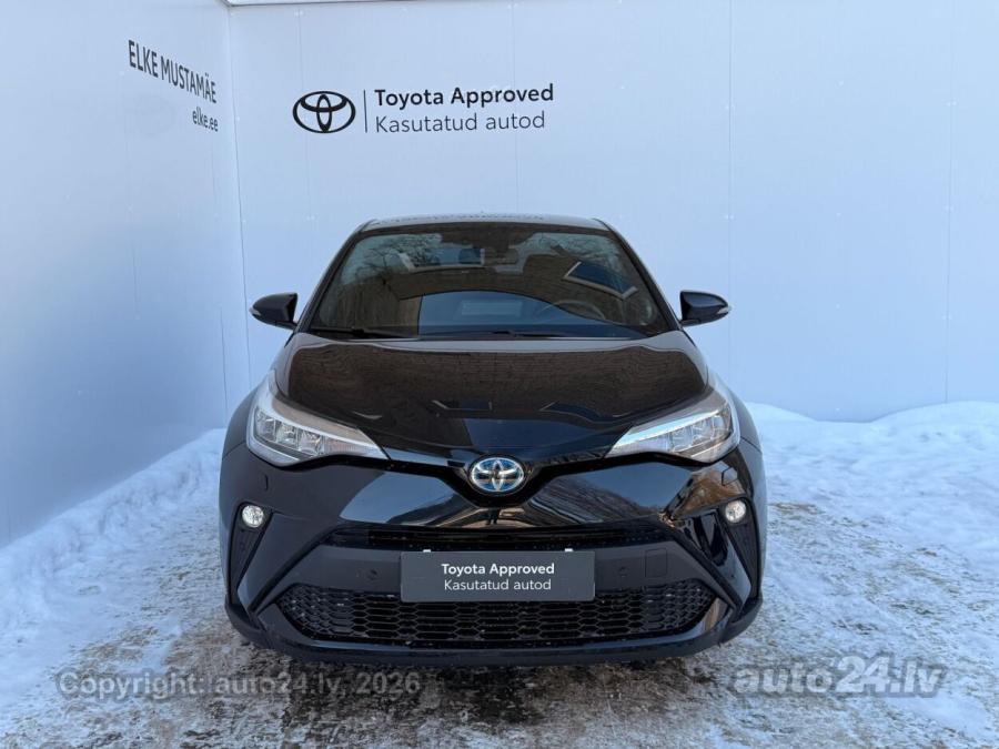Черный Тойота C-HR 2023 в Таллин, объемом двигателя 1.80 л и пробегом 61 тыс. км за 22795 €, фото 4 на AUTOMOTO.COM.LV