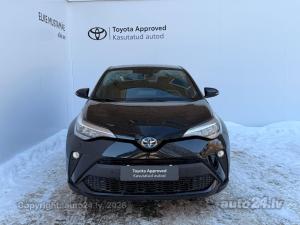 Black Toyota C-HR 2023 in Tallinn, with an engine capacity of 1.80 L and mileage of 61 thousand km for 22795 €, photo 4 on AUTOMOTO.COM.LV