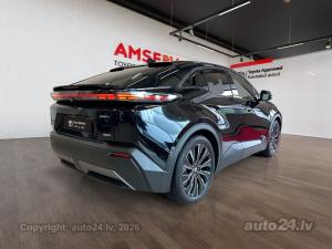 Melns Toyota C-HR 2026 Pērnava, ar dzinēja tilpumu 0.00 L un nobraukumu 8 tūkst. km par 52000 €, foto 3 vietnē AUTOMOTO.COM.LV