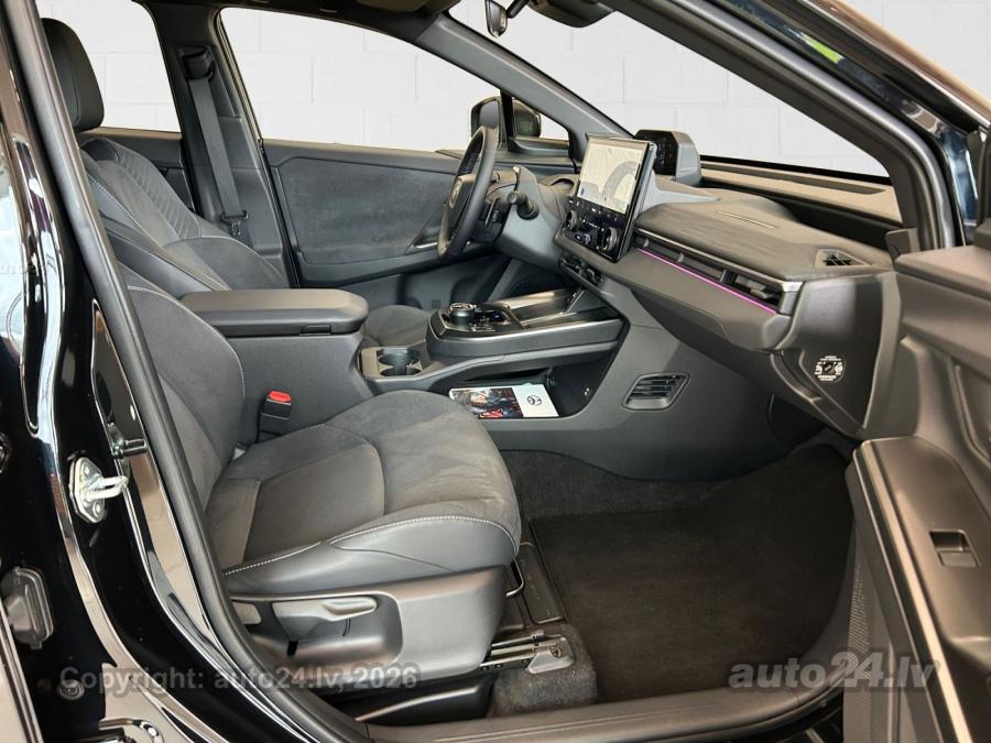 Melns Toyota C-HR 2026 Pērnava, ar dzinēja tilpumu 0.00 L un nobraukumu 8 tūkst. km par 52000 €, foto 7 vietnē AUTOMOTO.COM.LV