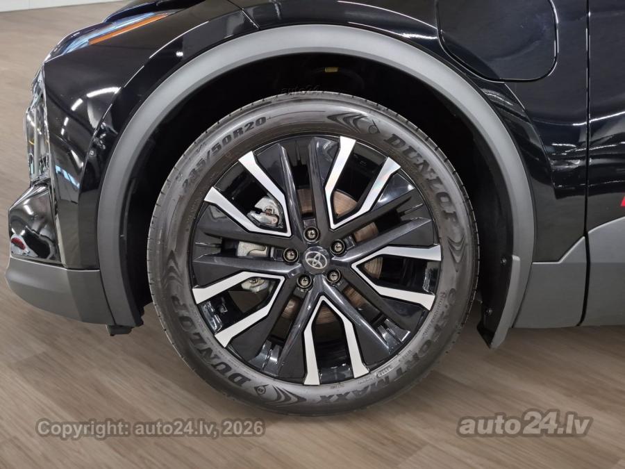 Черный Тойота C-HR 2026 в Таллин, объемом двигателя 0.00 л и пробегом 8 тыс. км за 46490 €, фото 16 на AUTOMOTO.COM.LV