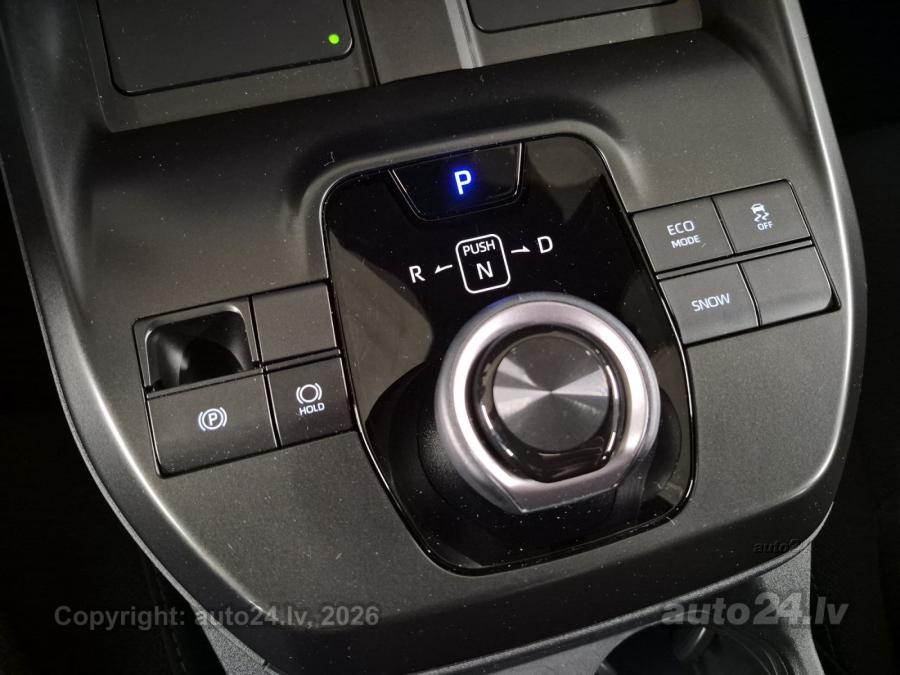 Черный Тойота C-HR 2026 в Таллин, объемом двигателя 0.00 л и пробегом 8 тыс. км за 46490 €, фото 18 на AUTOMOTO.COM.LV