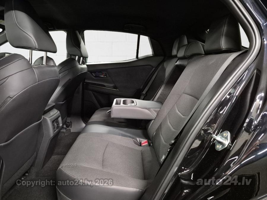 Черный Тойота C-HR 2026 в Таллин, объемом двигателя 0.00 л и пробегом 8 тыс. км за 46490 €, фото 20 на AUTOMOTO.COM.LV