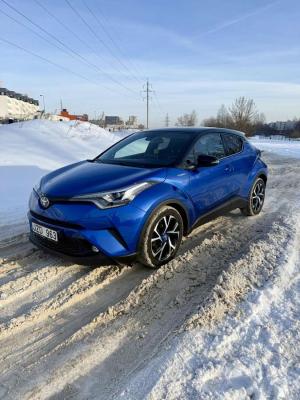 Blue Toyota C-HR 2017 in Vilnius, with an engine capacity of 1.80 L and mileage of 101 thousand km for 16000 €, photo  on AUTOMOTO.COM.LV