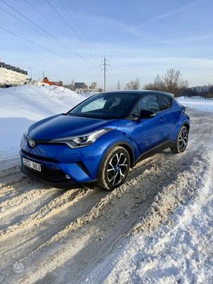 Zils Toyota C-HR 2017 Viļņa, ar dzinēja tilpumu 1.80 L un nobraukumu 101 tūkst. km par 15999 €, foto 2 vietnē AUTOMOTO.COM.LV