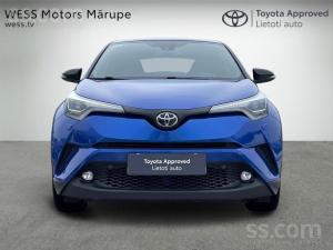 Blue Toyota C-HR 2017 in Riga, with an engine capacity of 1.20 L and mileage of 85 thousand km for 16990 €, photo 6 on AUTOMOTO.COM.LV