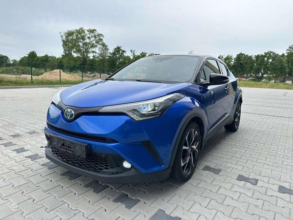 Синий Тойота C-HR 2017 в Клайпеда, объемом двигателя 1.80 л и пробегом 253 тыс. км за 14300 €, фото 1 на AUTOMOTO.COM.LV