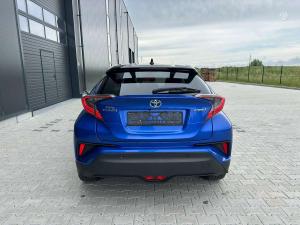 Zils Toyota C-HR 2017 Klaipėda, ar dzinēja tilpumu 1.80 L un nobraukumu 253 tūkst. km par 14300 €, foto 4 vietnē AUTOMOTO.COM.LV