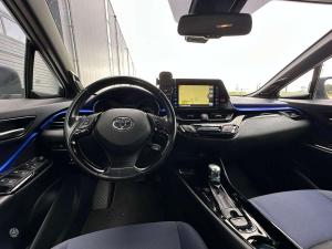 Zils Toyota C-HR 2017 Klaipėda, ar dzinēja tilpumu 1.80 L un nobraukumu 253 tūkst. km par 14300 €, foto 9 vietnē AUTOMOTO.COM.LV