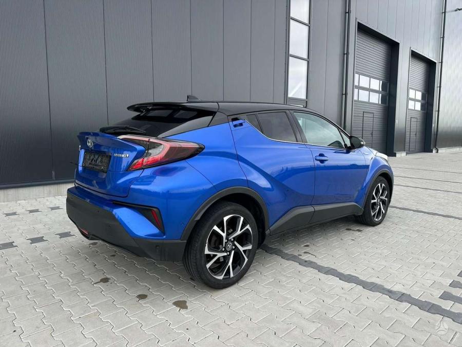 Zils Toyota C-HR 2017 Klaipėda, ar dzinēja tilpumu 1.80 L un nobraukumu 253 tūkst. km par 14300 €, foto 16 vietnē AUTOMOTO.COM.LV