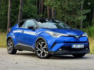 Blue Toyota C-HR 2017 in Vilnius, with an engine capacity of 1.80 L and mileage of 170 thousand km for 13800 €, photo  on AUTOMOTO.COM.LV