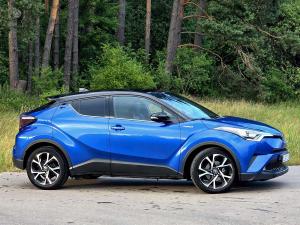 Blue Toyota C-HR 2017 in Vilnius, with an engine capacity of 1.80 L and mileage of 170 thousand km for 13800 €, photo 7 on AUTOMOTO.COM.LV