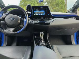 Blue Toyota C-HR 2017 in Vilnius, with an engine capacity of 1.80 L and mileage of 170 thousand km for 13800 €, photo 18 on AUTOMOTO.COM.LV