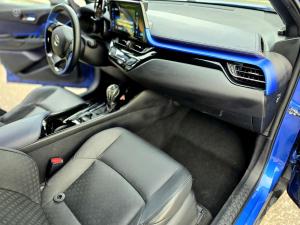 Blue Toyota C-HR 2017 in Vilnius, with an engine capacity of 1.80 L and mileage of 170 thousand km for 13800 €, photo 23 on AUTOMOTO.COM.LV
