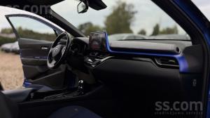 Синий Тойота C-HR 2017 в Елгава, объемом двигателя 1.20 л и пробегом 135 тыс. км за 14690 €, фото 9 на AUTOMOTO.COM.LV