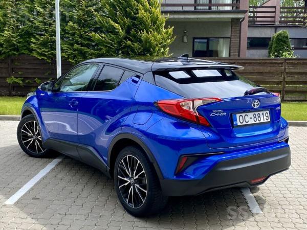 Zils Toyota C-HR 2018 Rīga, ar dzinēja tilpumu 1.80 L un nobraukumu 140 tūkst. km par 16980 €, foto 4 vietnē AUTOMOTO.COM.LV