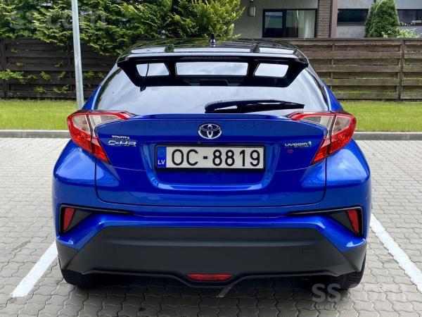 Zils Toyota C-HR 2018 Rīga, ar dzinēja tilpumu 1.80 L un nobraukumu 140 tūkst. km par 16980 €, foto 5 vietnē AUTOMOTO.COM.LV