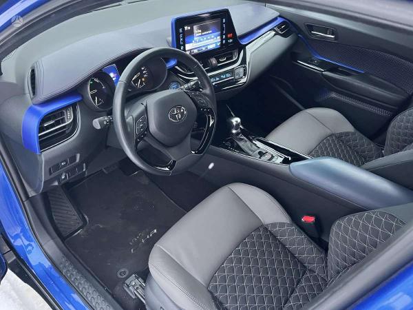 Синий Тойота C-HR 2018 в Каунас, объемом двигателя 1.80 л и пробегом 146 тыс. км за 16700 €, фото 11 на AUTOMOTO.COM.LV
