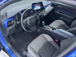 Blue Toyota C-HR 2018 in Kaunas, with an engine capacity of 1.80 L and mileage of 146 thousand km for 16700 €, photo 11 on AUTOMOTO.COM.LV