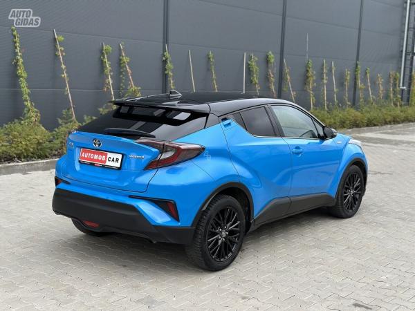 Blue Toyota C-HR 2018 in Vilnius, with an engine capacity of 1.80 L and mileage of 141 thousand km for 16950 €, photo 7 on AUTOMOTO.COM.LV
