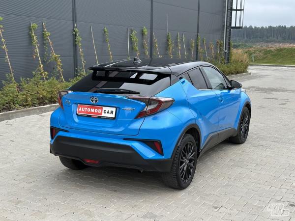 Blue Toyota C-HR 2018 in Vilnius, with an engine capacity of 1.80 L and mileage of 141 thousand km for 16950 €, photo 8 on AUTOMOTO.COM.LV