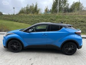 Zils Toyota C-HR 2018 Viļņa, ar dzinēja tilpumu 1.80 L un nobraukumu 141 tūkst. km par 16950 €, foto 15 vietnē AUTOMOTO.COM.LV