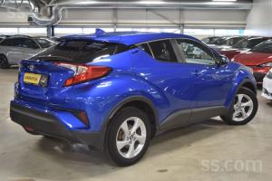 Синий Тойота C-HR 2018 в Рига, объемом двигателя 1.20 л и пробегом 64 тыс. км за 14900 €, фото 3 на AUTOMOTO.COM.LV