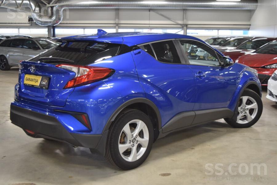 Синий Тойота C-HR 2018 в Рига, объемом двигателя 1.20 л и пробегом 64 тыс. км за 14900 €, фото 3 на AUTOMOTO.COM.LV