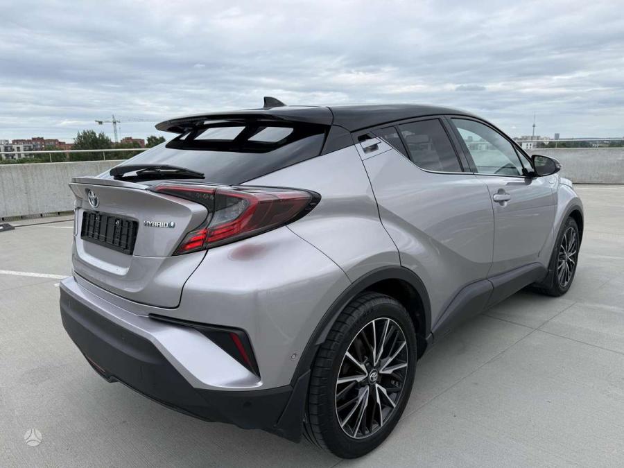 Синий Тойота C-HR 2018 в Вильнюс, объемом двигателя 1.80 л и пробегом 181 тыс. км за 15900 €, фото 7 на AUTOMOTO.COM.LV