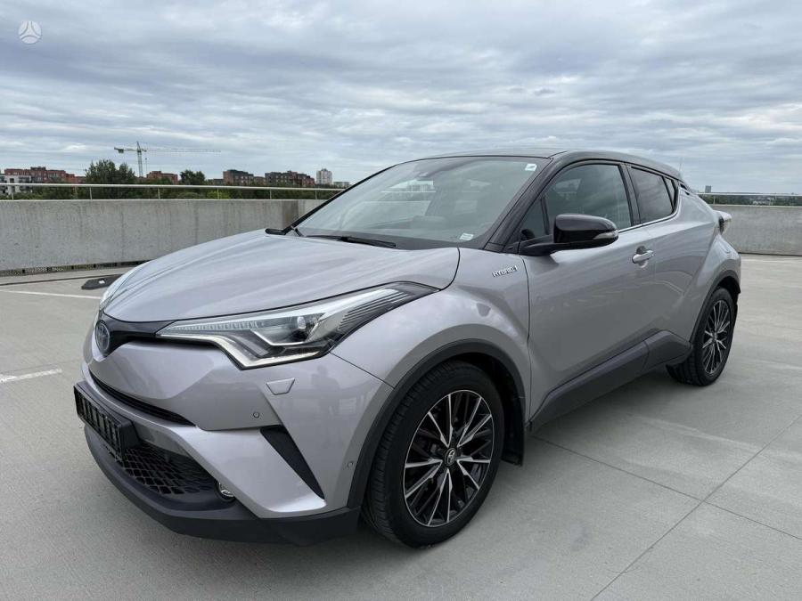 Синий Тойота C-HR 2018 в Вильнюс, объемом двигателя 1.80 л и пробегом 181 тыс. км за 15900 €, фото 9 на AUTOMOTO.COM.LV