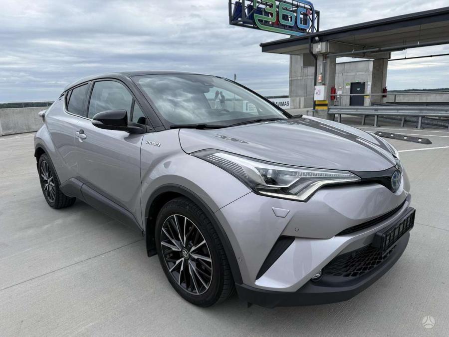 Синий Тойота C-HR 2018 в Вильнюс, объемом двигателя 1.80 л и пробегом 181 тыс. км за 15900 €, фото 10 на AUTOMOTO.COM.LV