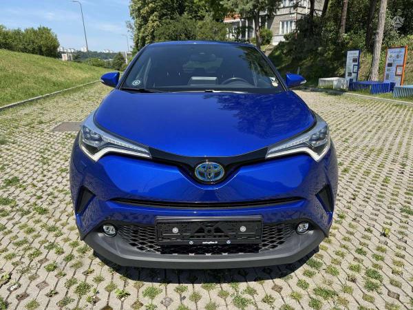 Синий Тойота C-HR 2018 в Каунас, объемом двигателя 1.80 л и пробегом 141 тыс. км за 16950 €, фото 3 на AUTOMOTO.COM.LV