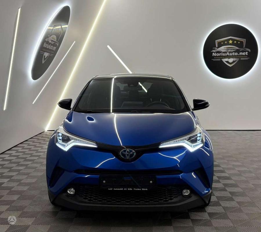 Blue Toyota C-HR 2018 in Marijampole, with an engine capacity of 1.80 L and mileage of 160 thousand km for 16999 €, photo 26 on AUTOMOTO.COM.LV