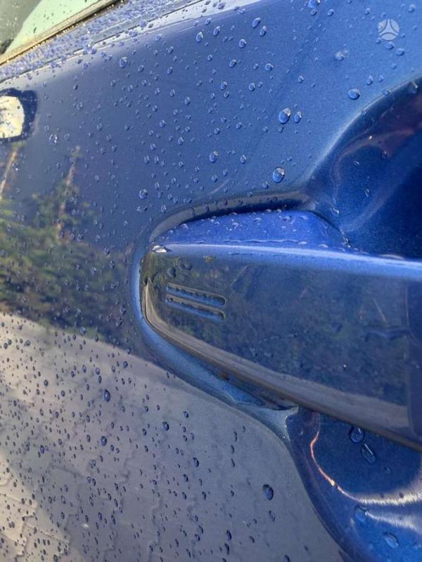 Blue Toyota C-HR 2018 in Vilnius, with an engine capacity of 1.80 L and mileage of 219 thousand km for 13900 €, photo 7 on AUTOMOTO.COM.LV