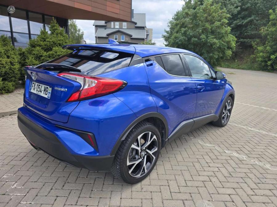 Синий Тойота C-HR 2018 в Вильнюс, объемом двигателя 1.80 л и пробегом 269 тыс. км за 13550 €, фото 8 на AUTOMOTO.COM.LV