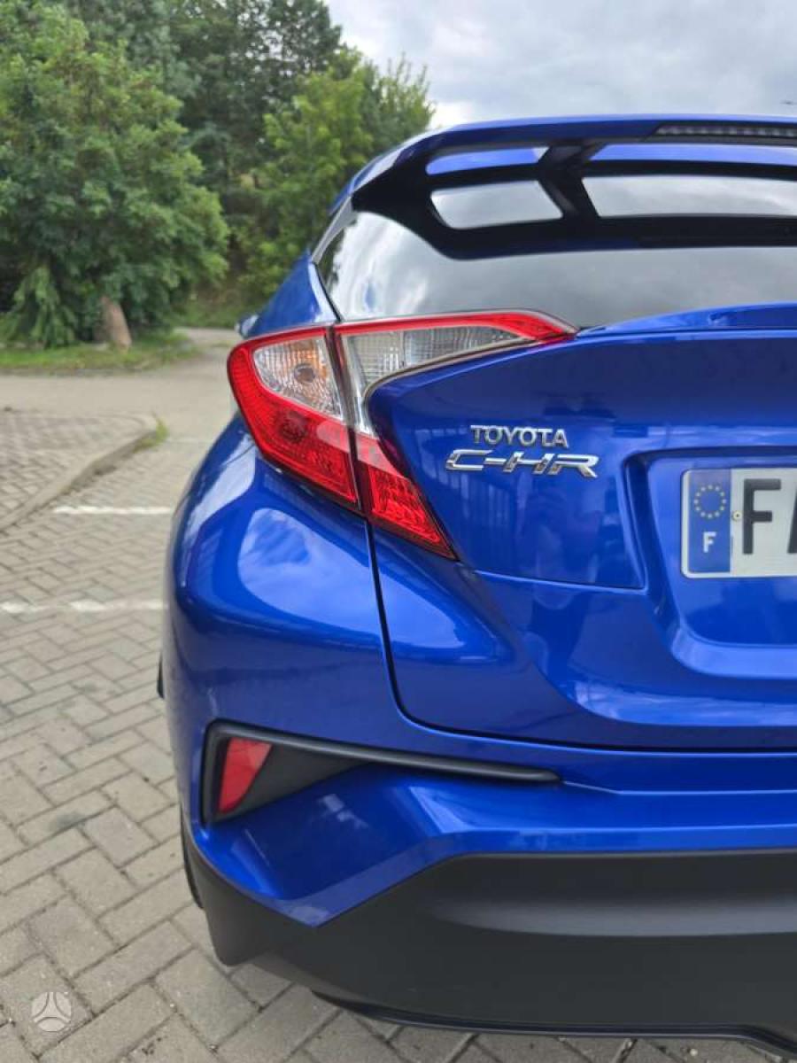 Синий Тойота C-HR 2018 в Вильнюс, объемом двигателя 1.80 л и пробегом 269 тыс. км за 13550 €, фото 18 на AUTOMOTO.COM.LV