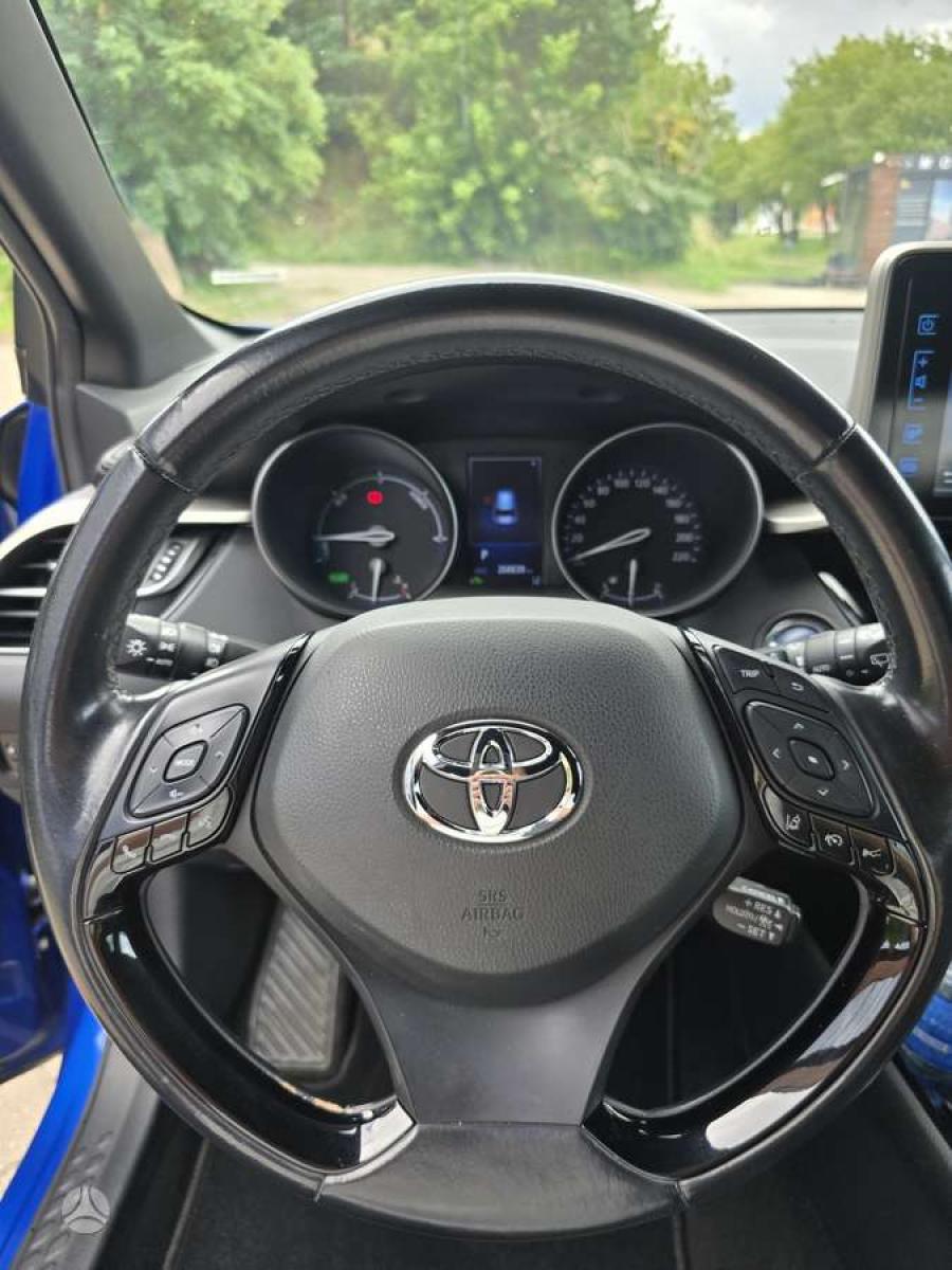 Синий Тойота C-HR 2018 в Вильнюс, объемом двигателя 1.80 л и пробегом 269 тыс. км за 13550 €, фото 20 на AUTOMOTO.COM.LV