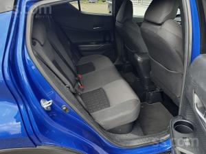 Синий Тойота C-HR 2018 в Рига, объемом двигателя 2.00 л и пробегом 121 тыс. км за 18900 €, фото 12 на AUTOMOTO.COM.LV