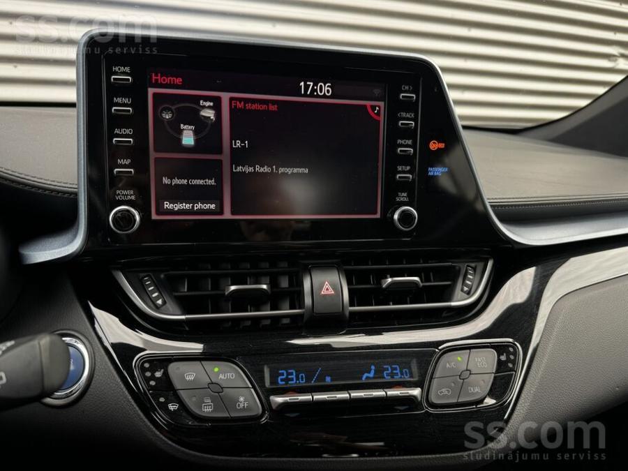 Синий Тойота C-HR 2018 в Рига, объемом двигателя 2.00 л и пробегом 121 тыс. км за 18900 €, фото 22 на AUTOMOTO.COM.LV