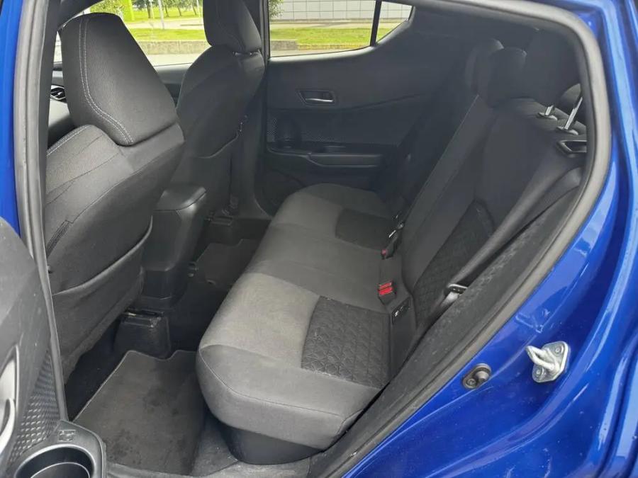 Zils Toyota C-HR 2018 Rīga, ar dzinēja tilpumu 2.00 L un nobraukumu 121 tūkst. km par 18900 €, foto 11 vietnē AUTOMOTO.COM.LV