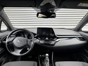 Zils Toyota C-HR 2018 Rīga, ar dzinēja tilpumu 2.00 L un nobraukumu 121 tūkst. km par 18900 €, foto 16 vietnē AUTOMOTO.COM.LV