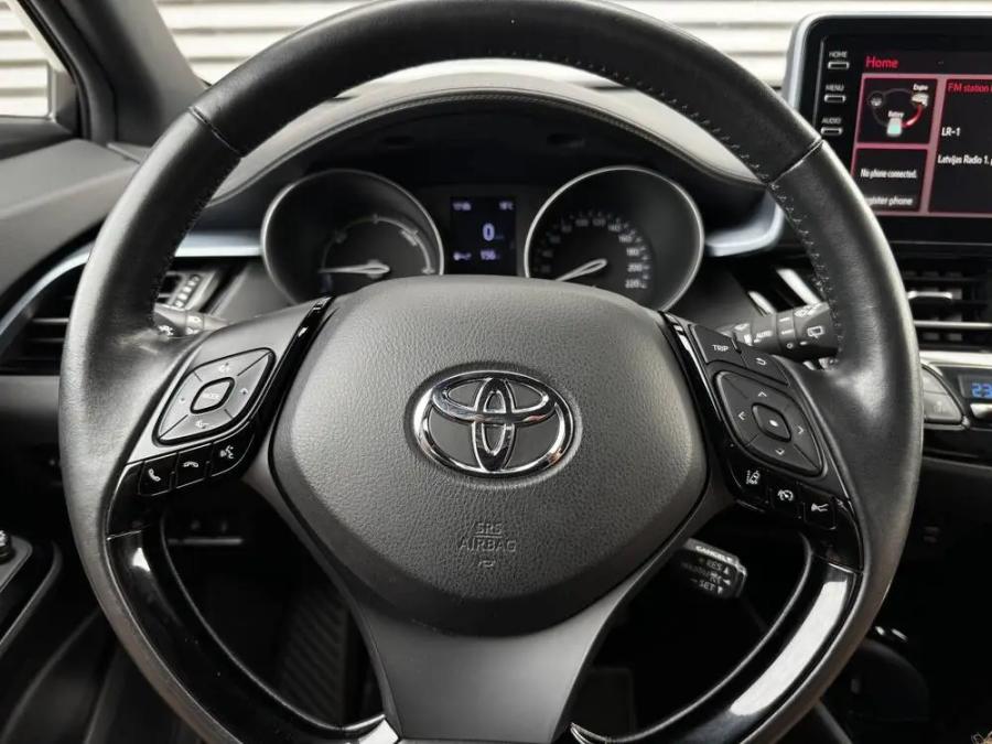 Zils Toyota C-HR 2018 Rīga, ar dzinēja tilpumu 2.00 L un nobraukumu 121 tūkst. km par 18900 €, foto 17 vietnē AUTOMOTO.COM.LV