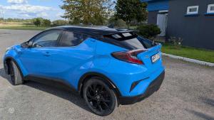 Синий Тойота C-HR 2018 в Каунас, объемом двигателя 1.80 л и пробегом 100 тыс. км за 17500 €, фото 5 на AUTOMOTO.COM.LV