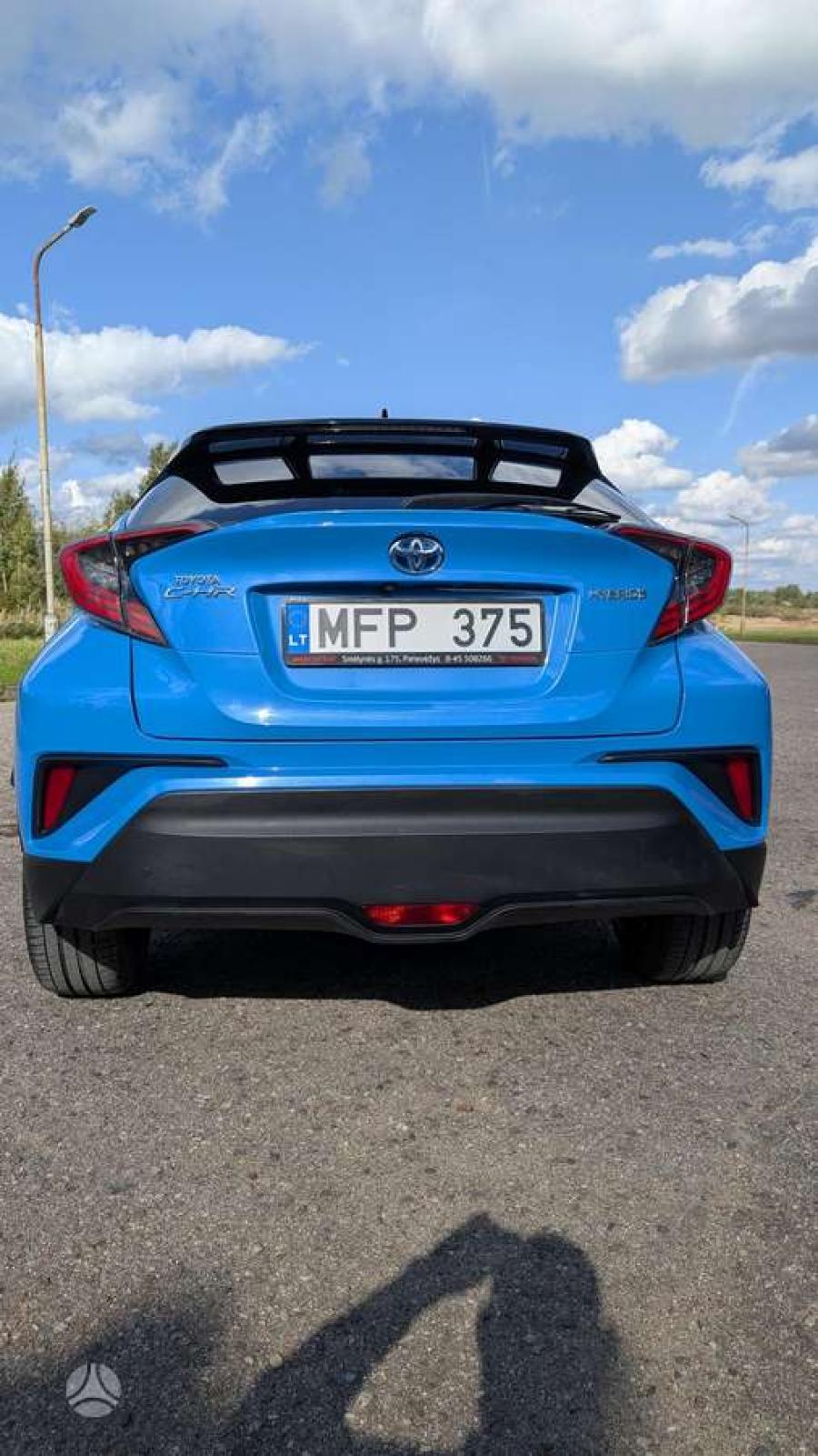 Синий Тойота C-HR 2018 в Каунас, объемом двигателя 1.80 л и пробегом 100 тыс. км за 17500 €, фото 8 на AUTOMOTO.COM.LV